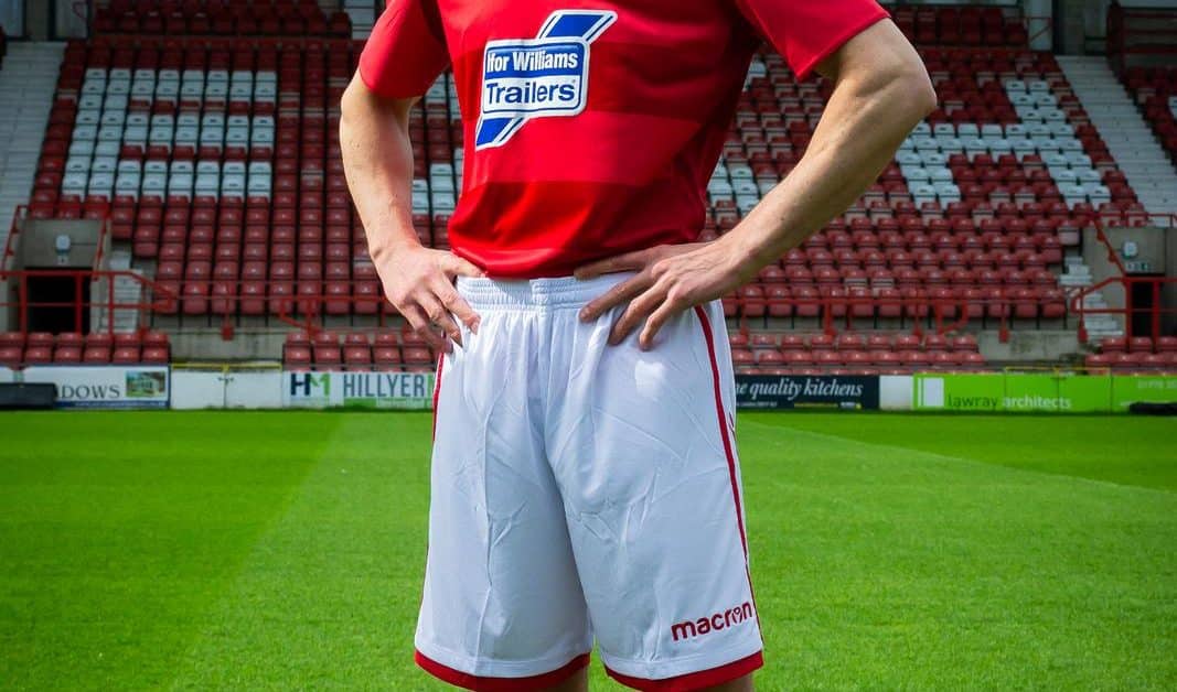 Wrexham FC Release 2018/19 Home Kit by Macron - UKSoccerShop