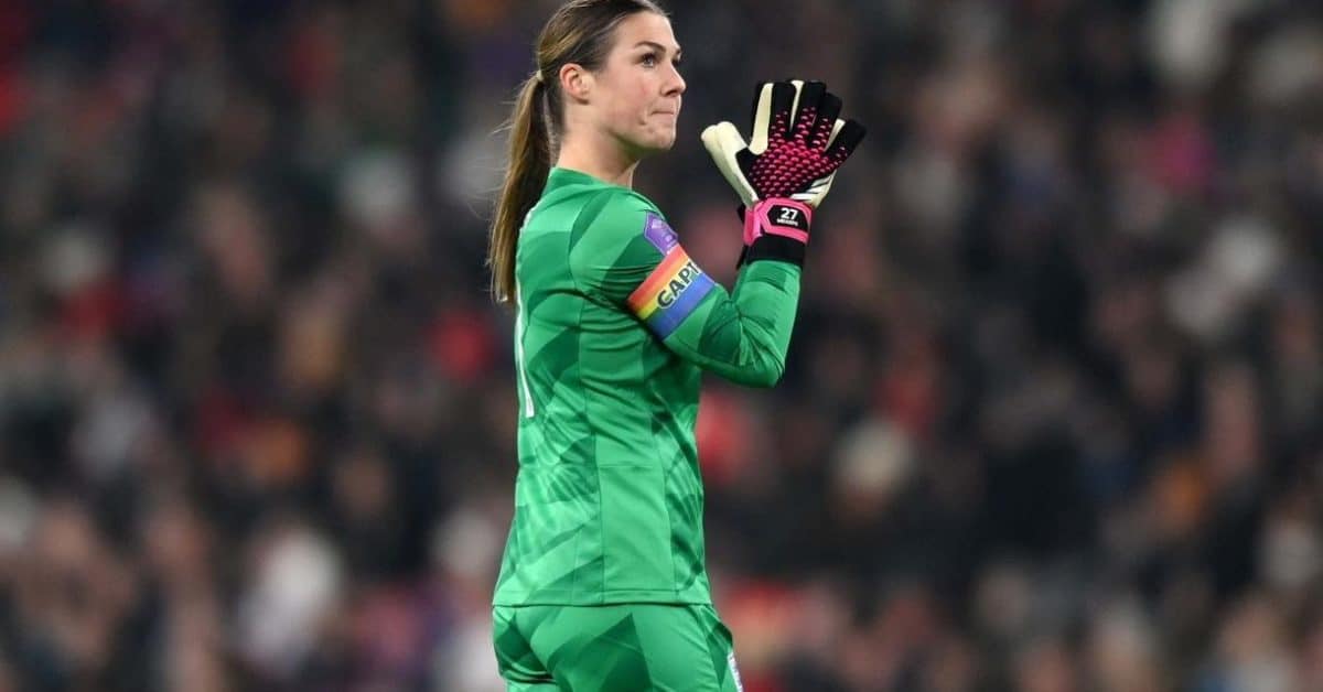 Mary Earps' England Goalkeeper Shirts Fly Off the Shelves Once Again ...